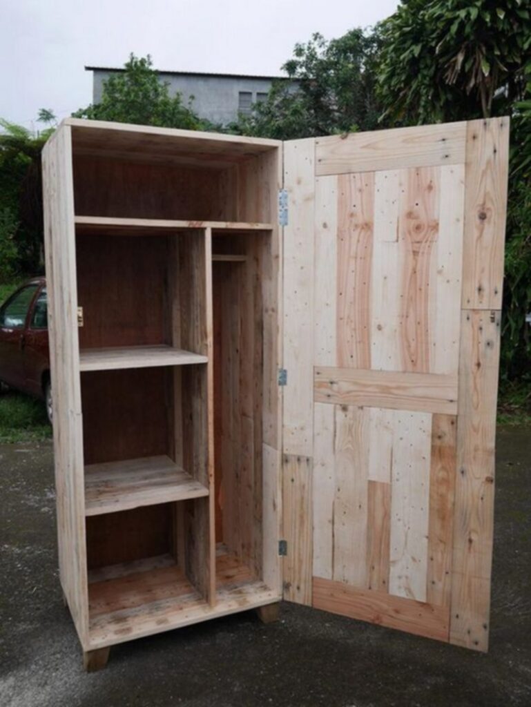 Wood Pallet Closet And Wardrobe With Amazing Ideas - HOW TO MAKE – DIY