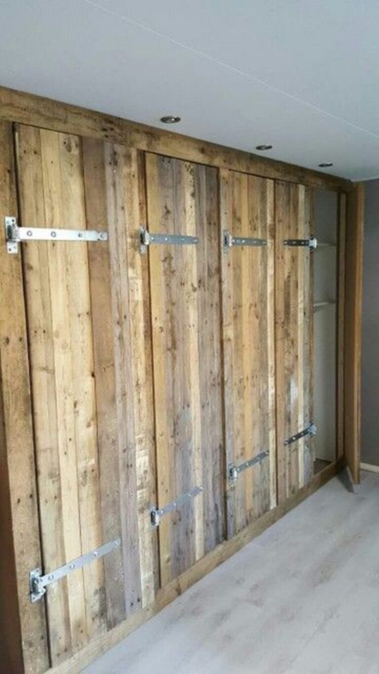 Wood Pallet Closet And Wardrobe With Amazing Ideas - HOW TO MAKE – DIY