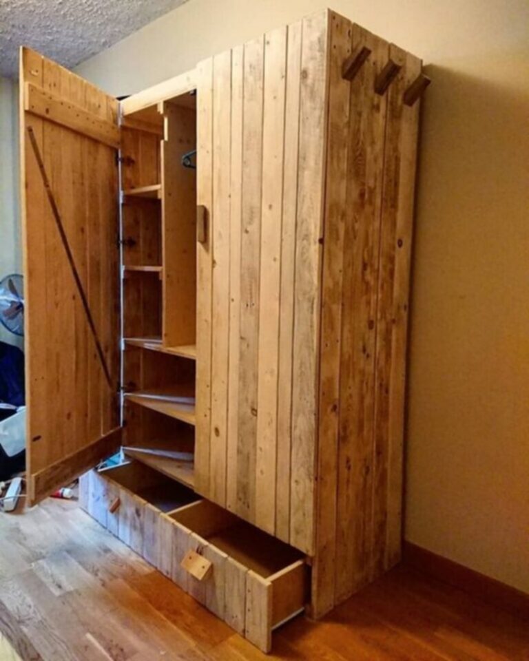 Wood Pallet Closet And Wardrobe With Amazing Ideas - HOW TO MAKE – DIY