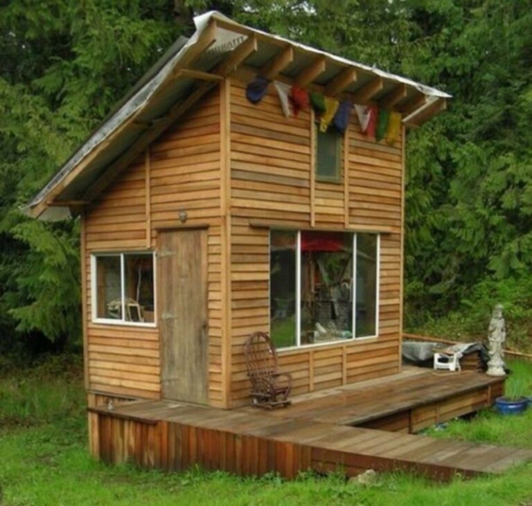 Rustic Retreats Pallet Garden Shed and Wood Cabin Ideas For Your ...