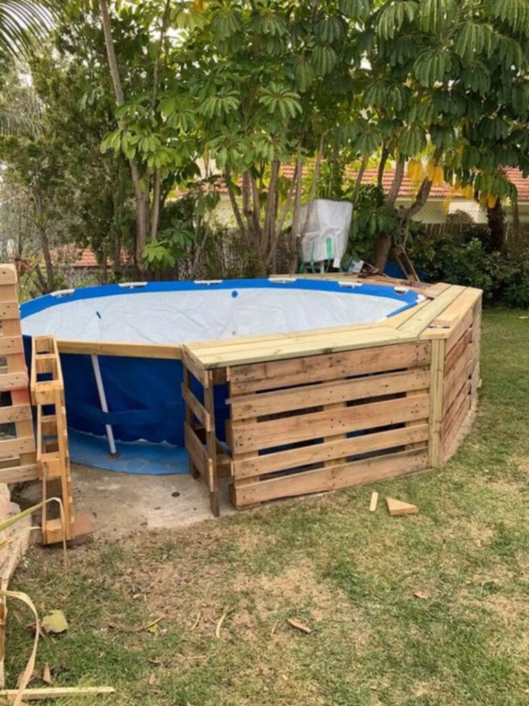 Wood Pallet Swimming Pool With Deck - HOW TO MAKE – DIY