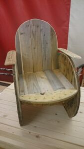 DIY Rustic Cable Spool and Pallet Wood Chairs - HOW TO MAKE – DIY